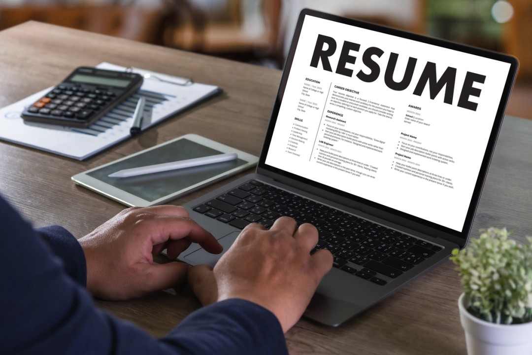 Resume Tips: 5 Mistakes to Avoid - Vanguarde